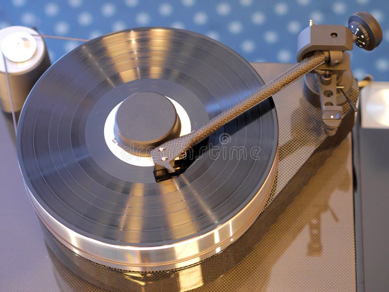 Audiophile HiFi Turntable Player. Stock Image - Image of electrical ...