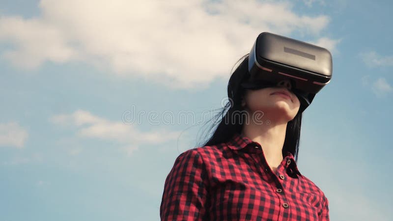 Augmented Teamwork Future Reality Device Creating Virtual Space ...