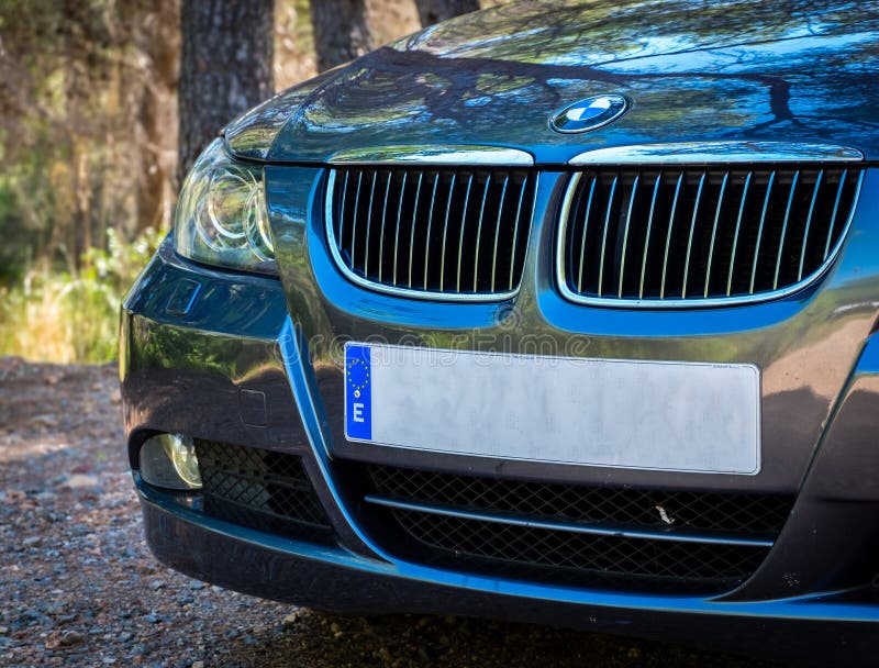 August 2017: BMW 3 Series E90 330i Sparkling Graphite Editorial Photo ...