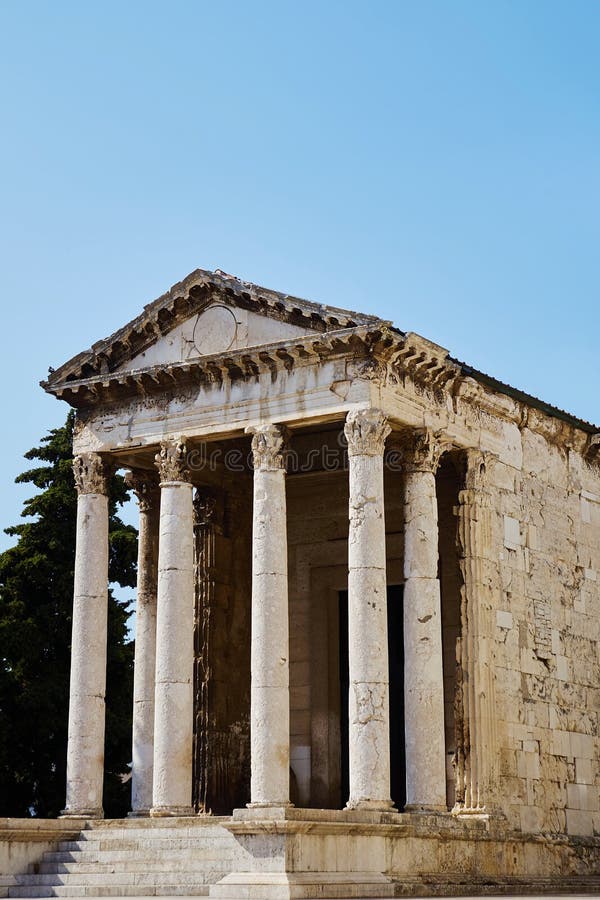 Augustus temple in Pula stock photo. Image of croatia - 79650396