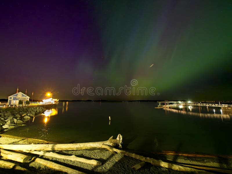 Aurora Borealis Over Sidfney BC Editorial Stock Photo - Image of ...