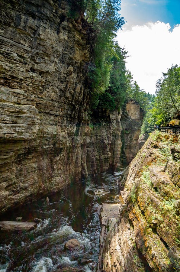 260 Chasm Walls Stock Photos - Free & Royalty-Free Stock Photos from ...