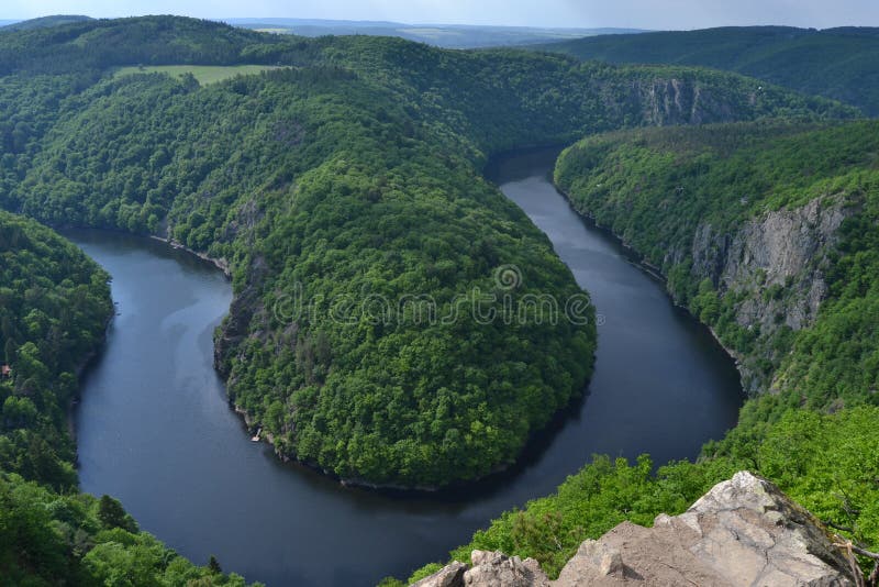 Ausblick-Major in Die Moldau-Fluss Stockfoto - Bild von felsen ...