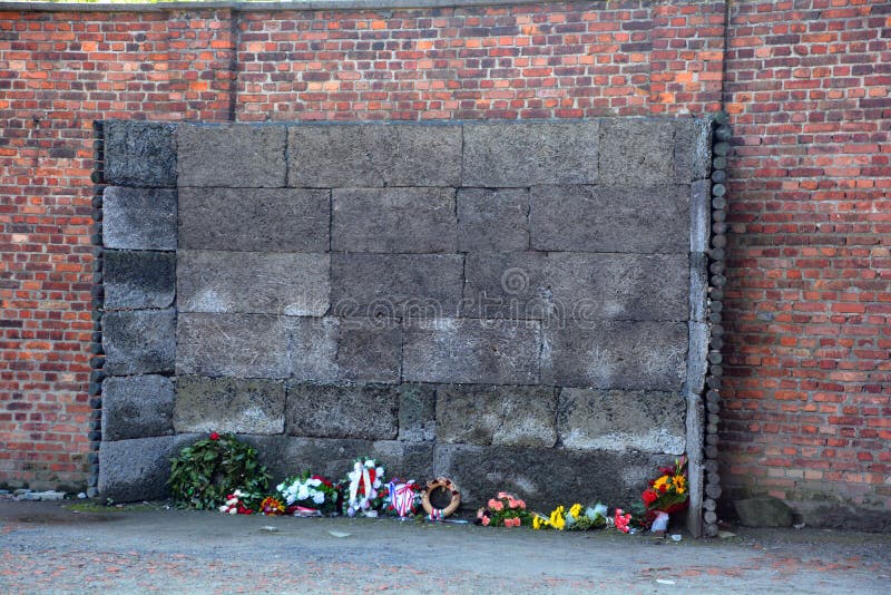 Auschwitz Concentration Camp Execution Wall Editorial Image - Image of ...