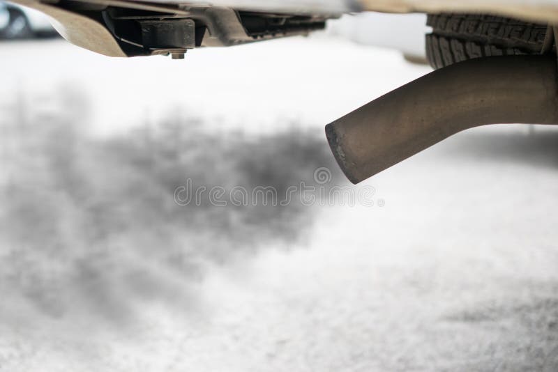 Auspuff Vom Schwarzen Auto, Luftverschmutzungskonzept Stockbild - Bild ...