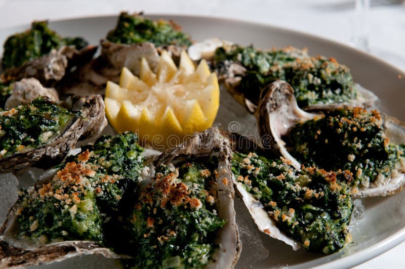 Austern Rockefeller stockbild. Bild von nahrung, frisch - 18973623