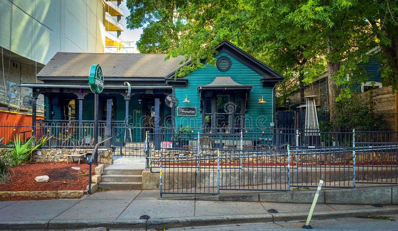 Austin-Augustine editorial photo. Image of lounge, exterior - 321261791