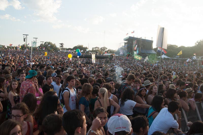 Crowds and Fashion at Austin City Limits Editorial Stock Photo - Image ...