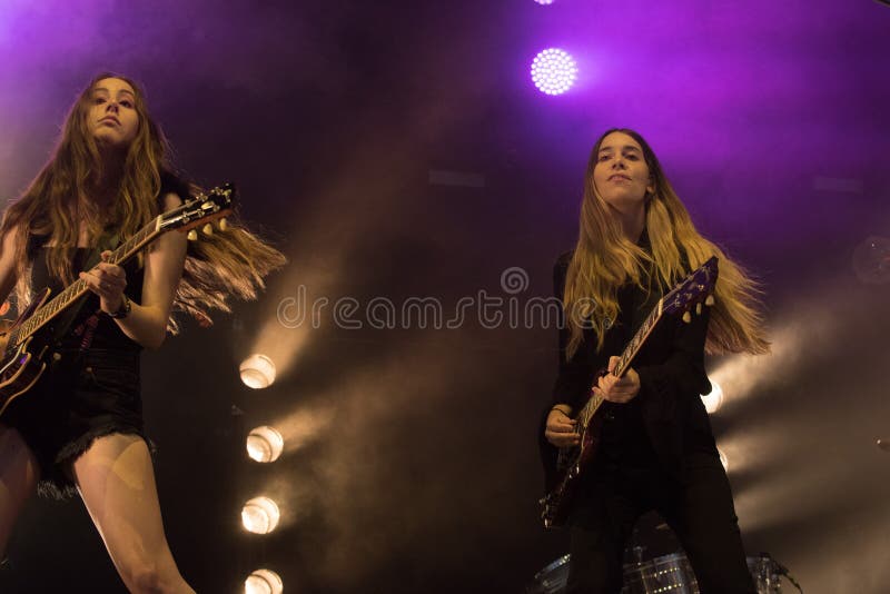 Haim in Concert at Austin City Limits Editorial Photography - Image of ...