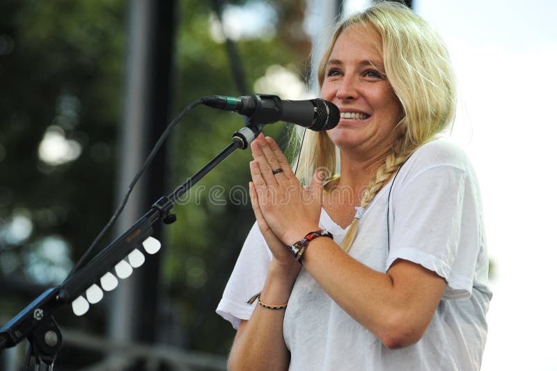 Lissie in Concert at Austin City Limits Editorial Photo - Image of ...
