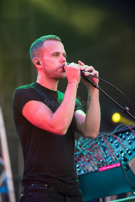 M83 in Concert at Austin City Limits Editorial Image - Image of ...