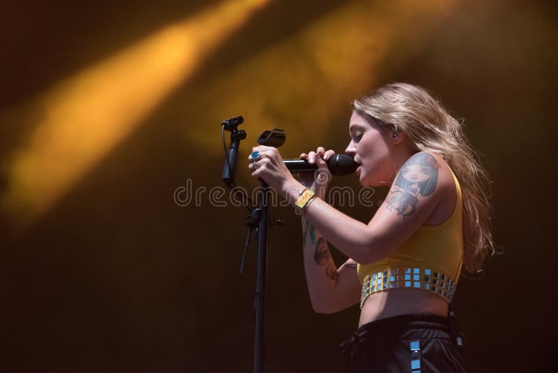 Tove Lo in Concert at Austin City Limits Editorial Image - Image of ...