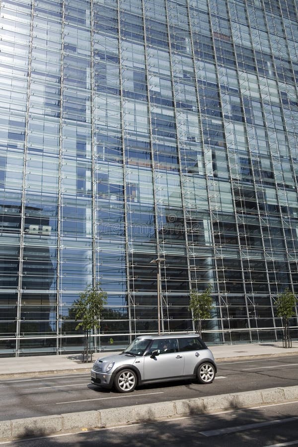Austin Mini In Front A Big Building Picture. Image: 1527791