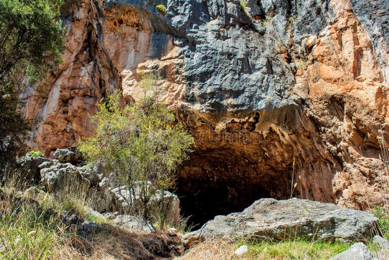 An Australian Landscape Caving Adventures Stock Image - Image of wild ...