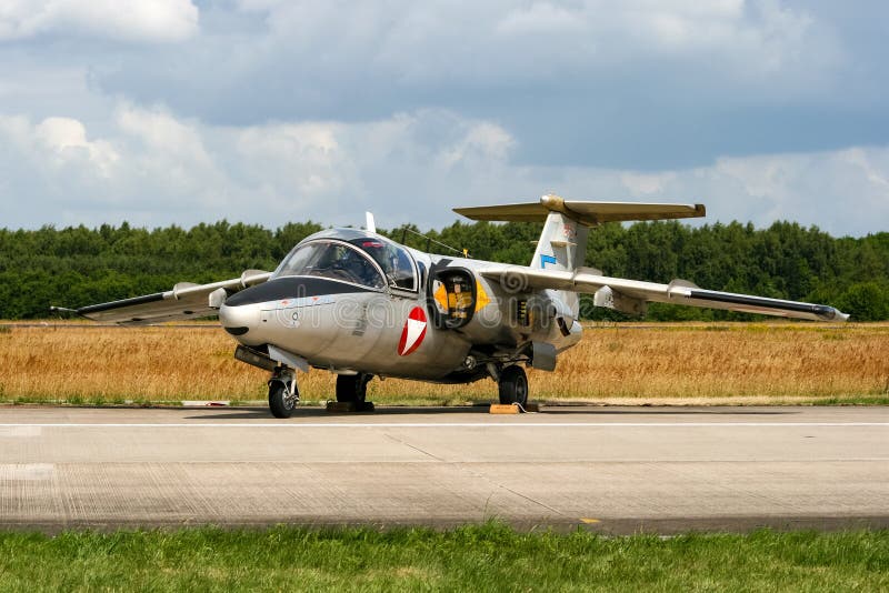 SAAB 105 trainer jet editorial image. Image of austria - 213816810