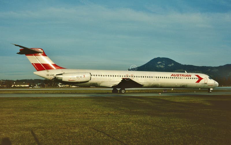 Austrian Mcdonnell Douglas Md81 Oeldp Cn 48015 Ln 924 Foto de archivo ...