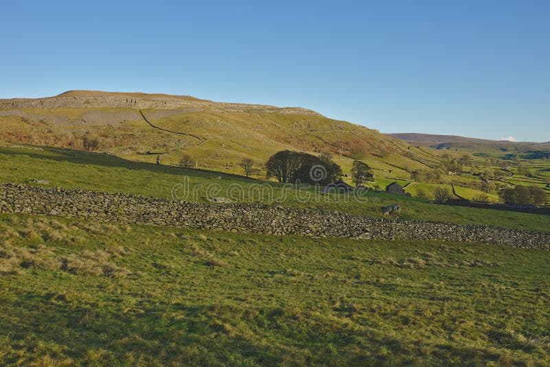 Austwick and Wharfe, Yorkshire Dales, North Yorkshire, England Stock ...