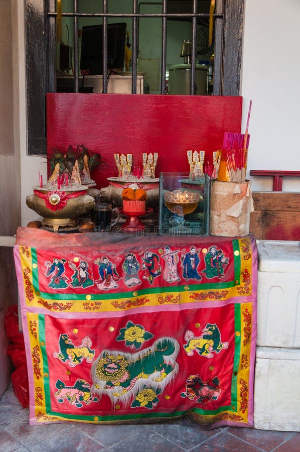 Usine Chinoise De Maison D'autel Image stock - Image du couleur ...