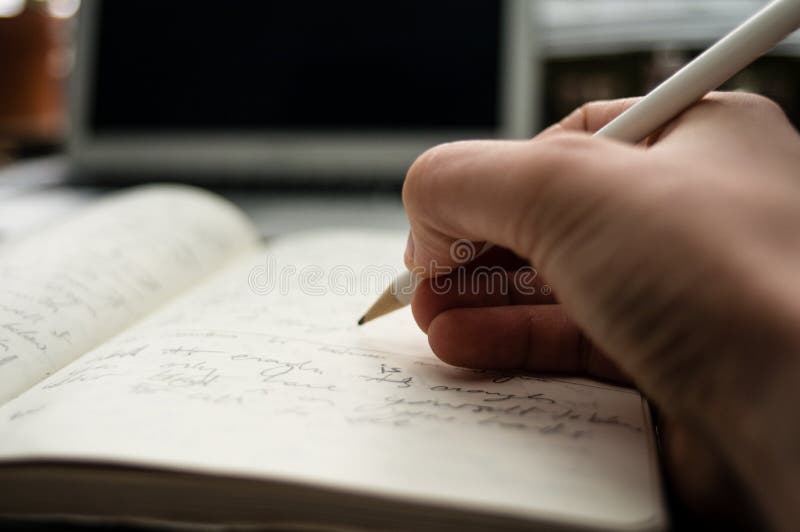 Auteur photo stock. Image du cahier, orientation, doigts - 86623866