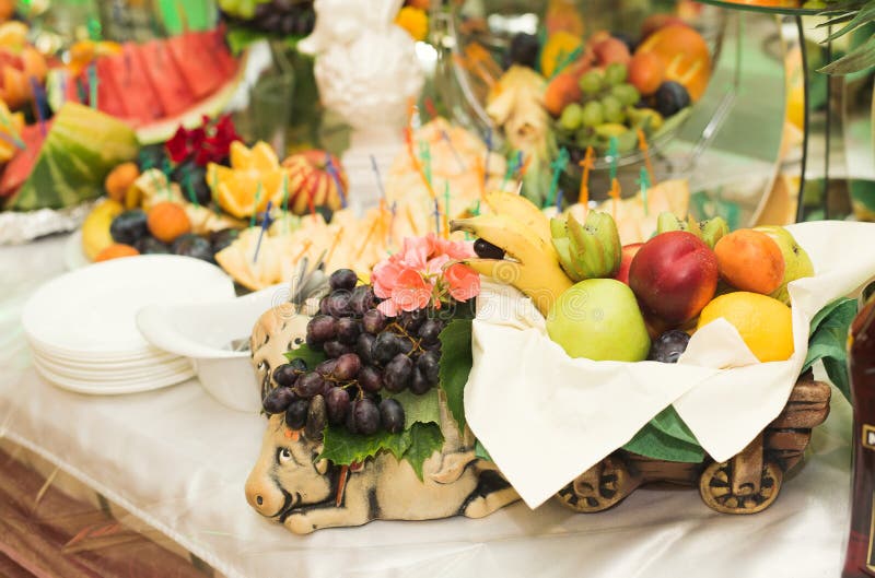 Authentic Buffet, Assorted Fresh Fruits, Berries and Citrus ...