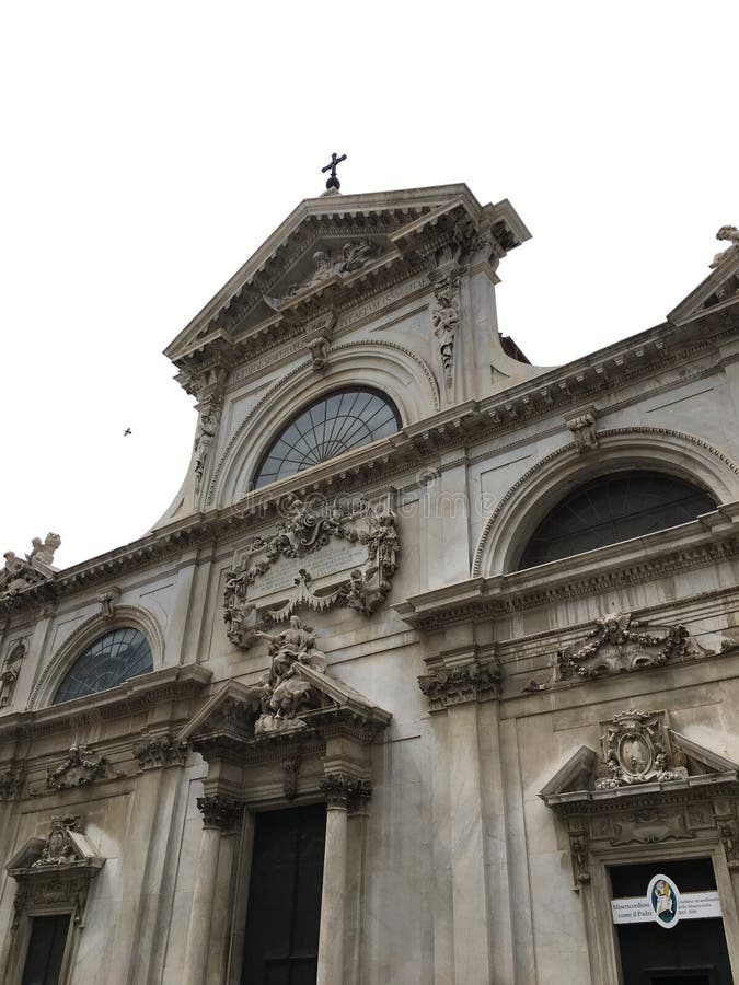 Authentic buildings editorial image. Image of city, authentic - 76037280