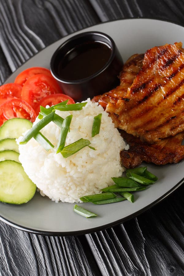 Authentic Vietnamese Broken Rice Com Tam Recipe with Grilled Pork Close ...