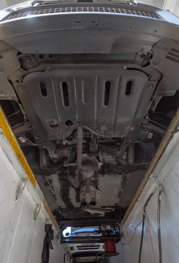 Auto-Kontrollen-Grube Mechanisch Stockbild - Bild von mechanisch ...