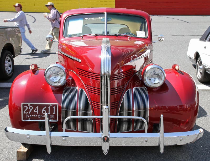 Automóvel Antigo De Pontiac Fotografia Editorial - Imagem de carro ...