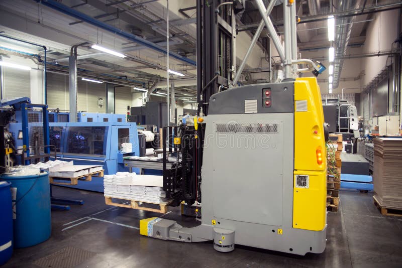 Automated warehouse stock image. Image of interior, hard - 78235897