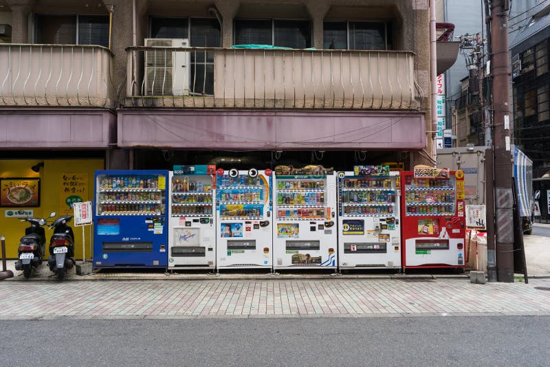 Automaten in Kyoto, Japan redaktionelles stockfoto. Bild von unbemannt ...