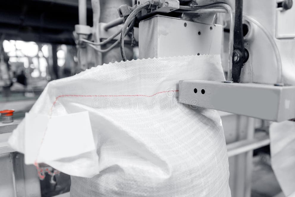 Automatic Bag Stapler with Thread, Product Packaging for Transportation ...