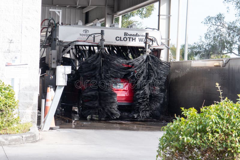 Automatic Brush Car Wash System Editorial Image - Image of auto, blue ...