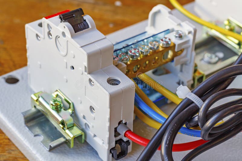 Installed on DIN Rail on Metal Mounting Plate Automatic Circuit Breaker ...