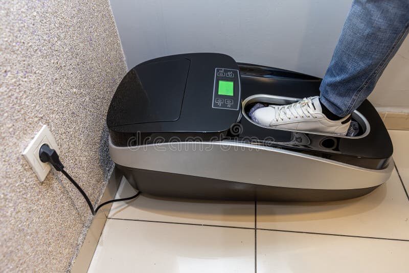 Automatic Device for Shoe Covers Machine. Automatic Thermal Shrink Shoe ...