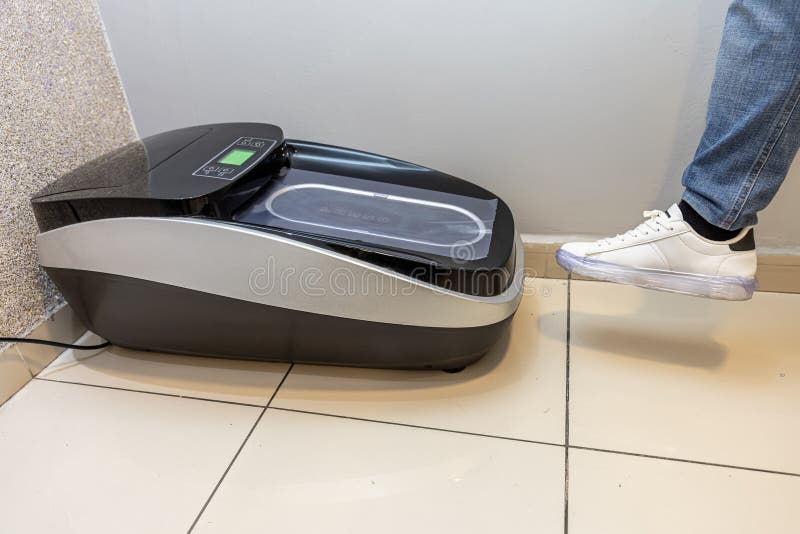 Automatic Device for Shoe Covers Machine. Automatic Thermal Shrink Shoe ...