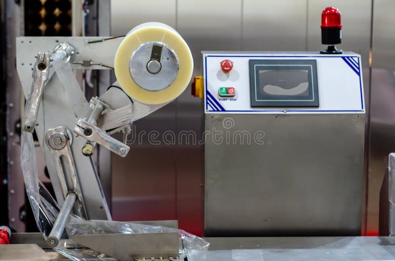 Automatic Packaging Machine for Producing Packs from a Roll of Heat ...