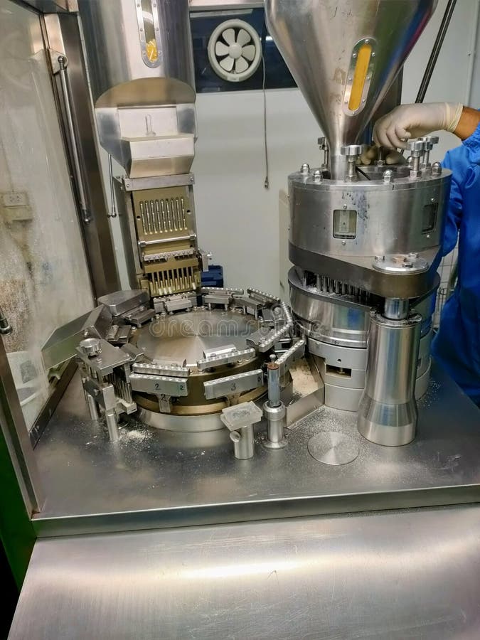Automatic Pharmaceutical Capsule Filling Machine Editorial Photography ...