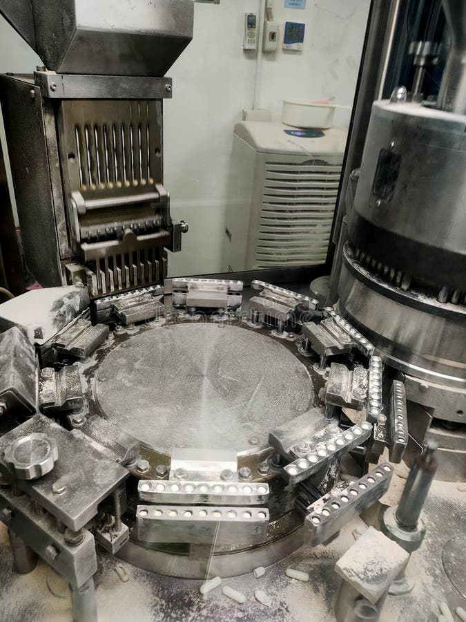 Automatic Pharmaceutical Capsule Filling Machine Stock Photo - Image of ...