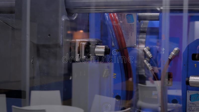 Automatic Plastic Injection Molding Machine Making Polypropylene Blue ...