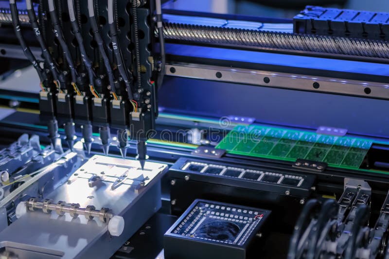 Automatic SMD Pick and Place Machine Assembling Computer Circuit Board ...