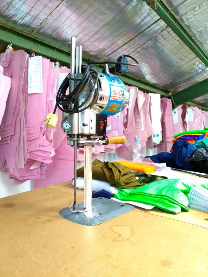 Automatic Straight Fabric Cutting Machine Editorial Stock Image - Image ...