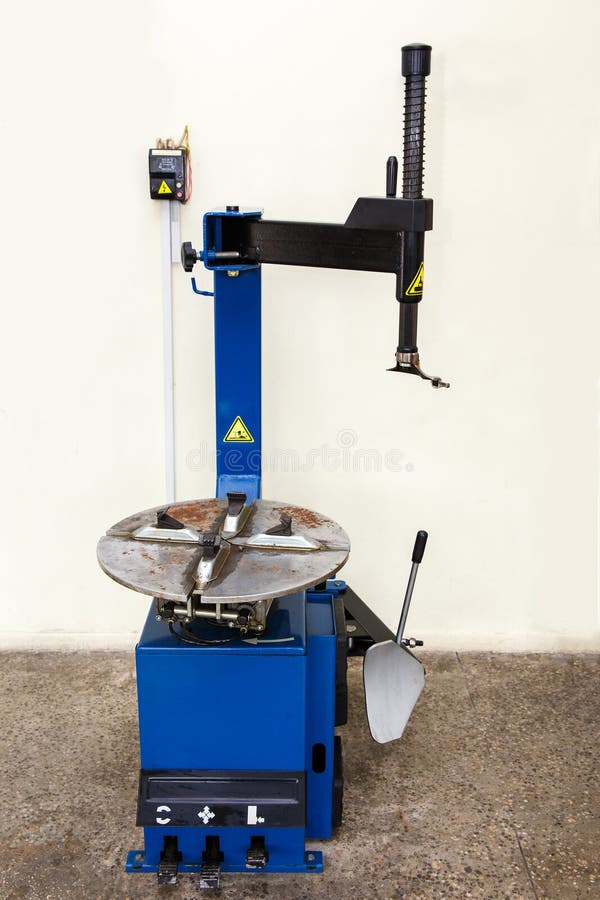 Automatic Tyre Assembling Repair Machine Stock Photos - Free & Royalty ...