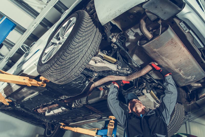 Automechaniker stockbild. Bild von gesamte, mechaniker - 1884005