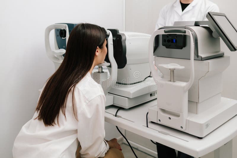 Autorefractor Measures Refractive Errors, Helping Determine ...