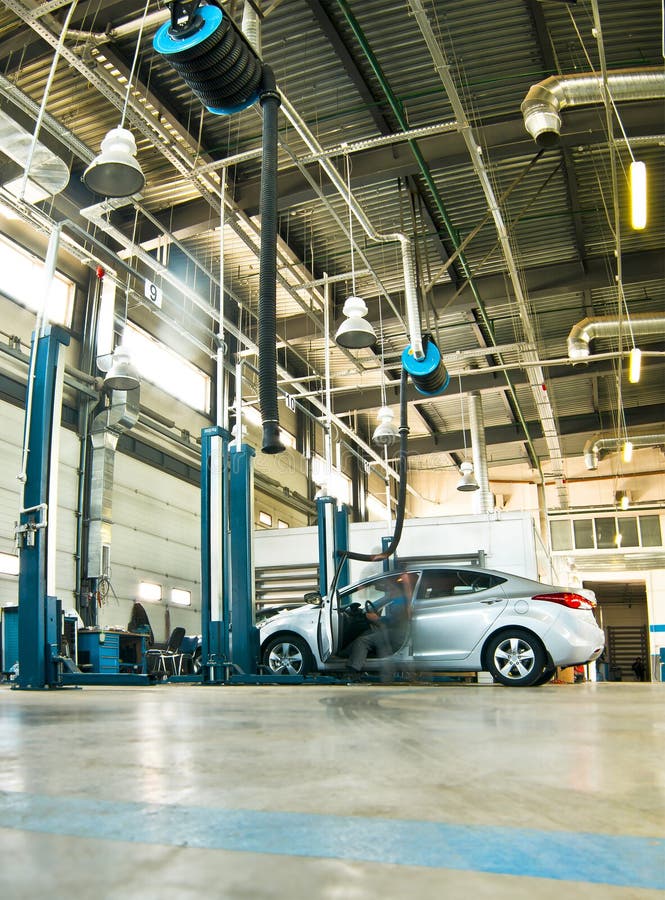 Auto repair center editorial image. Image of station - 41821460