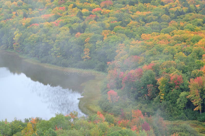 Autumn, Lake of the Clouds stock image. Image of fall - 6711877