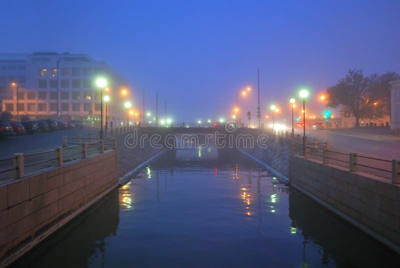 Autumn mist in Helsinki stock image. Image of autumn - 27107443