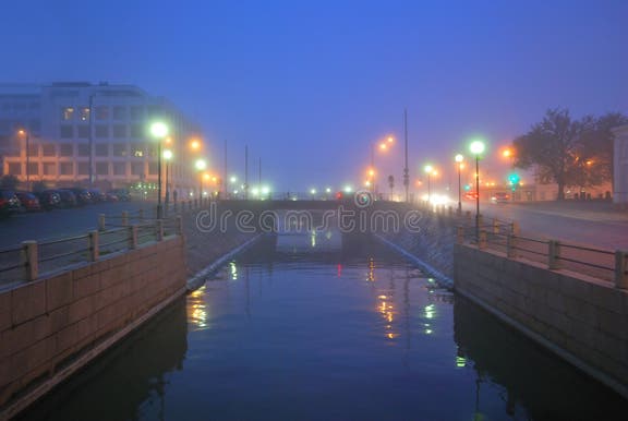 Autumn mist in Helsinki stock image. Image of autumn - 27107443