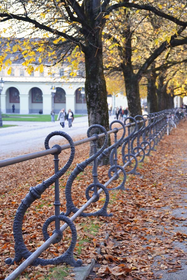 Autumn in Munich park editorial image. Image of landscape - 82044525
