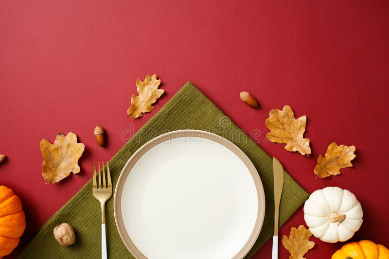 Autumn Table Setting with Pumpkins and Flowers for Celebration ...